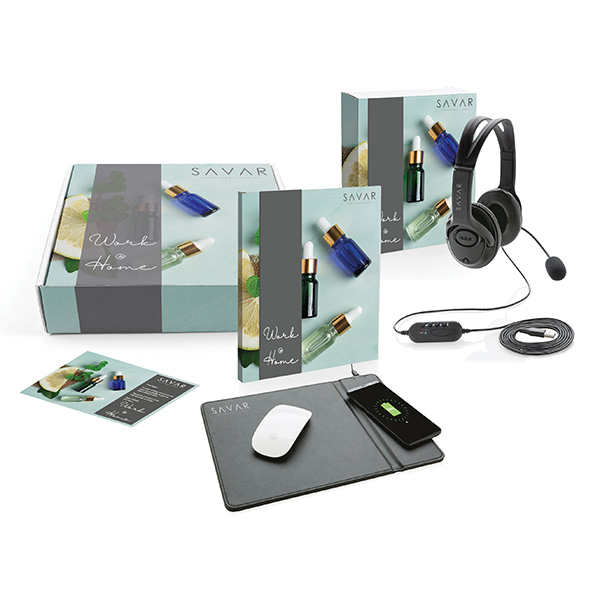 10 ideas of what to include in an Employee Welcome Box